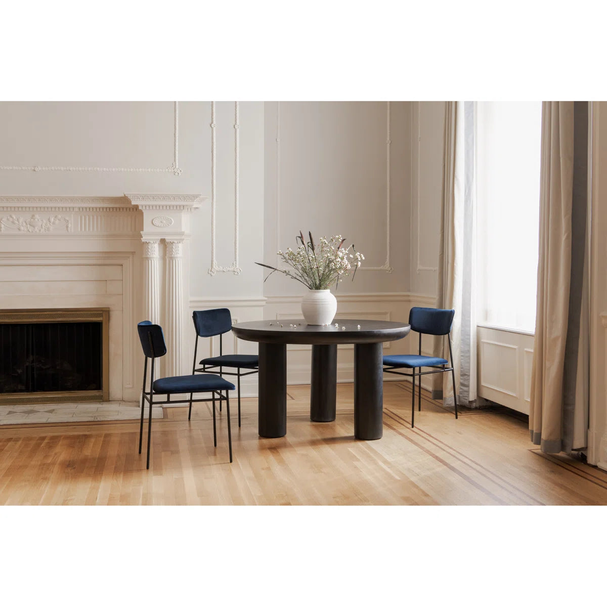 Rocca Round Dining Table Black – The Furniture Shop - Toronto